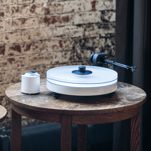 Pro-Ject RPM 5 Carbon Turntable