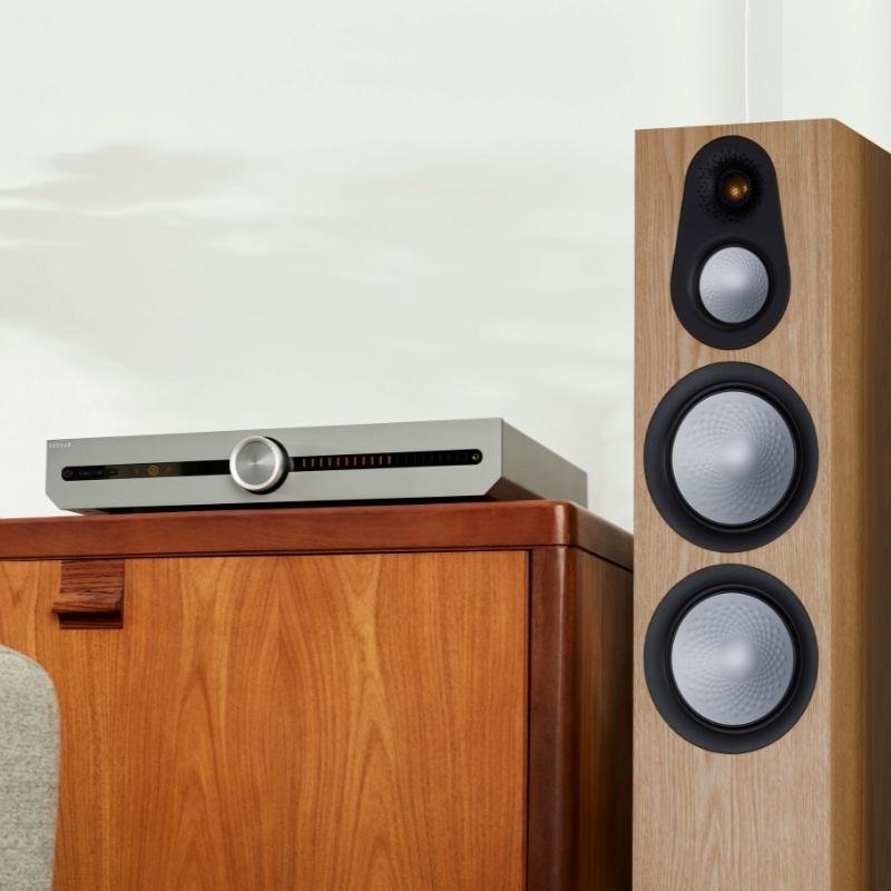 Silver Moon Hi-fi System